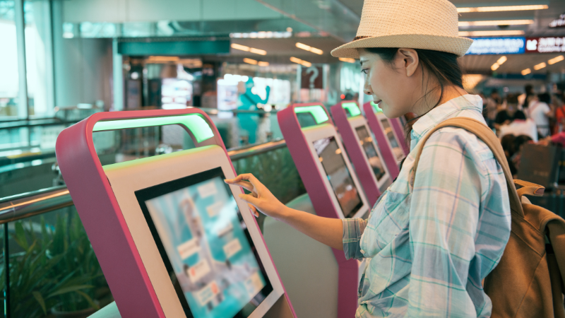 Como funciona um totem de autoatendimento - Vision Atendimento